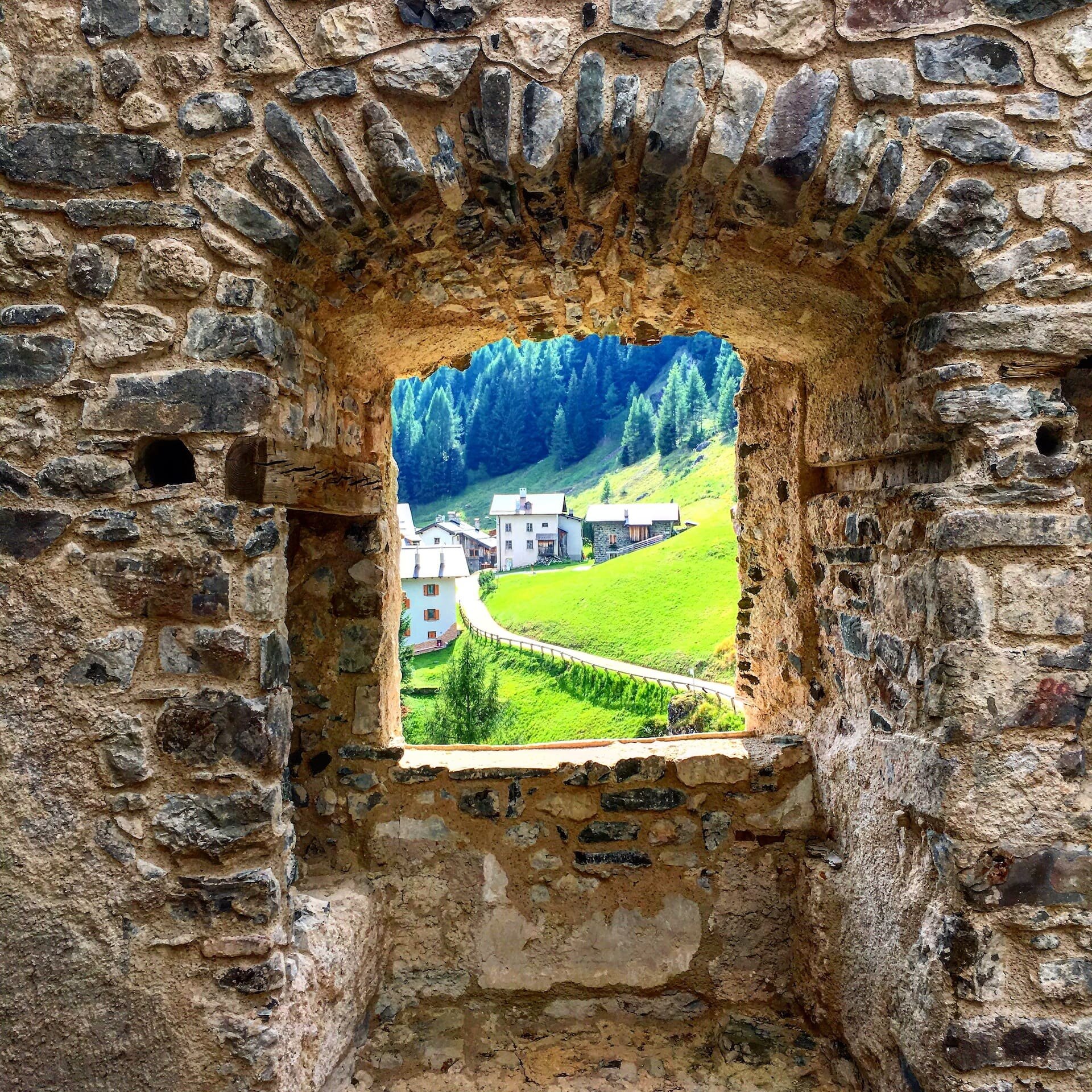 Among the barns of Andraz