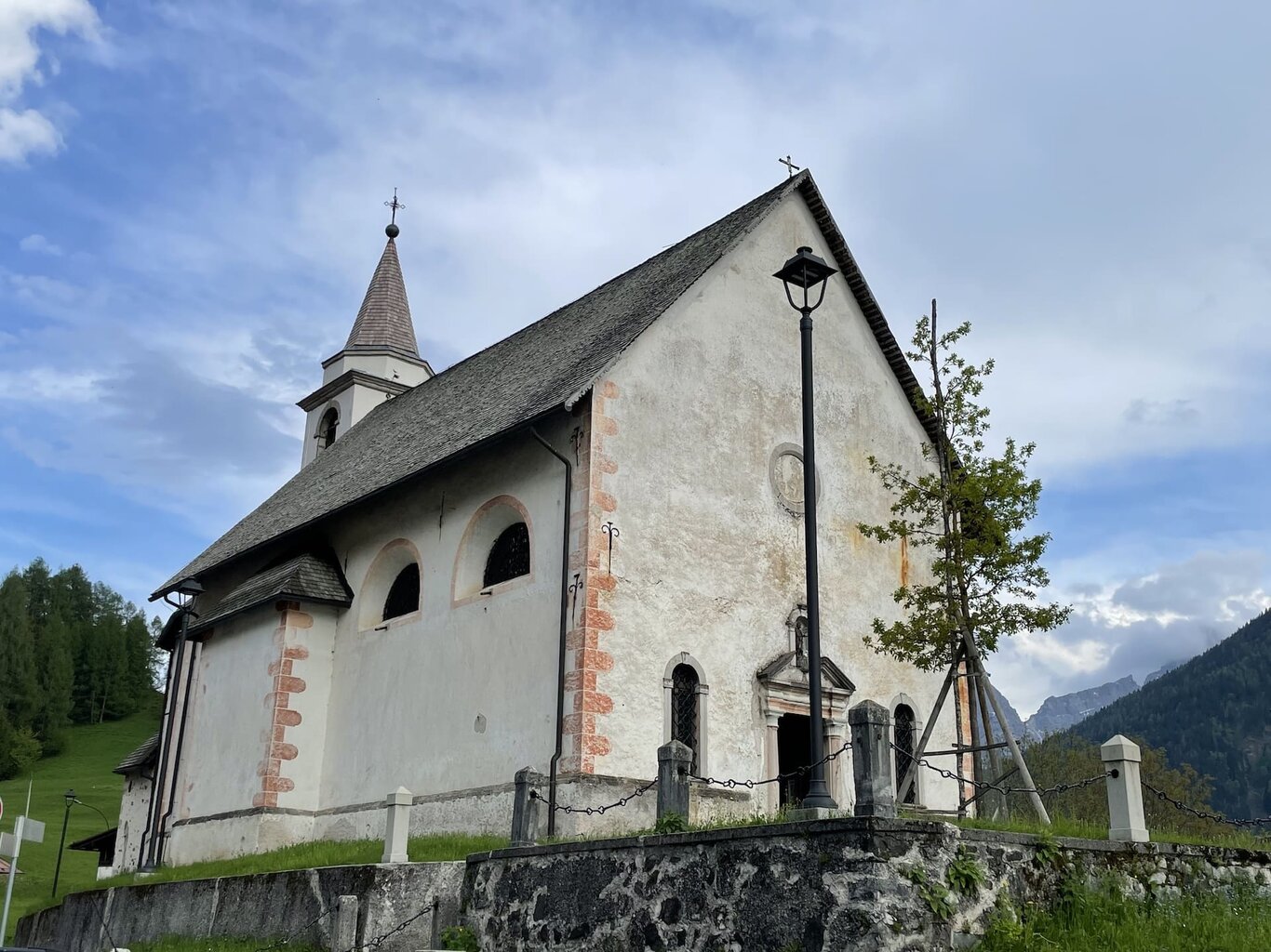 Vinigo di Cadore, un borgo vista Dolomiti