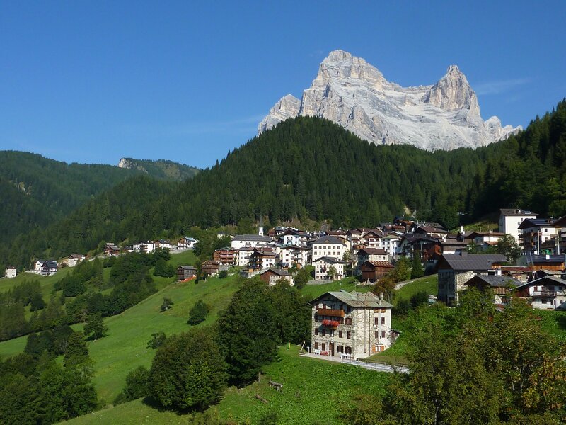 Mel tra itinerari storici, arte e natura