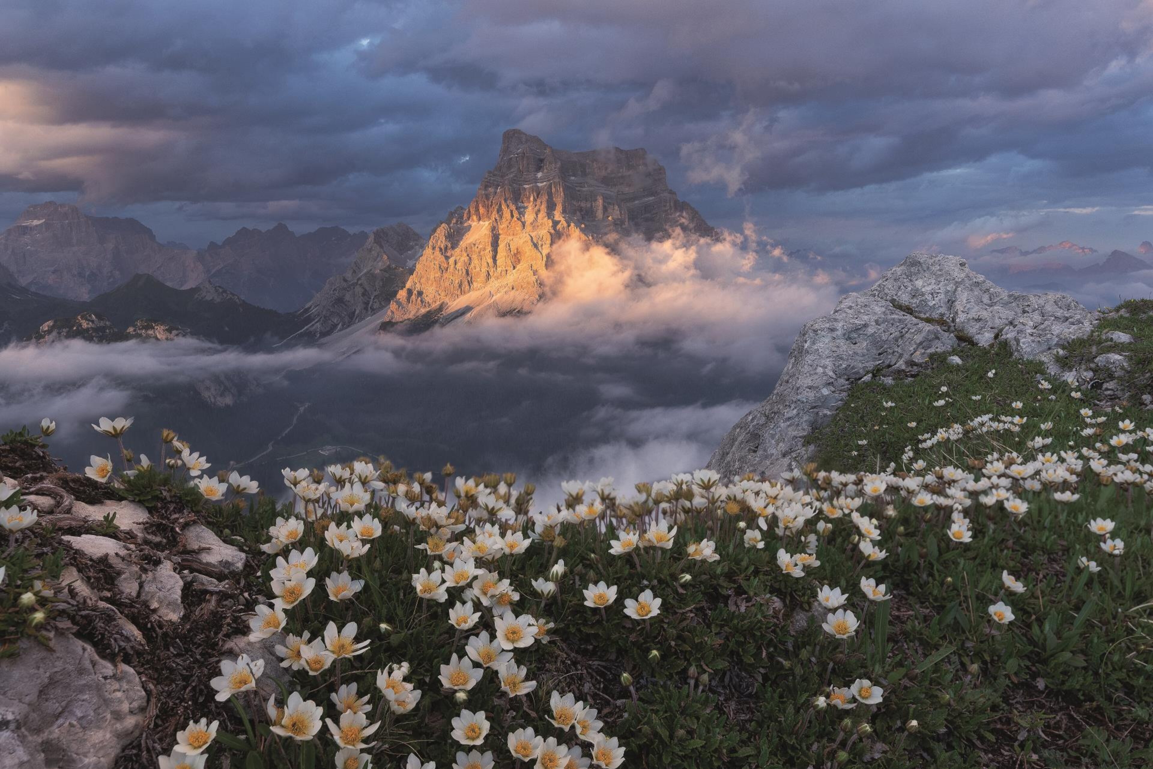 What to do in the Dolomites in different seasons?
